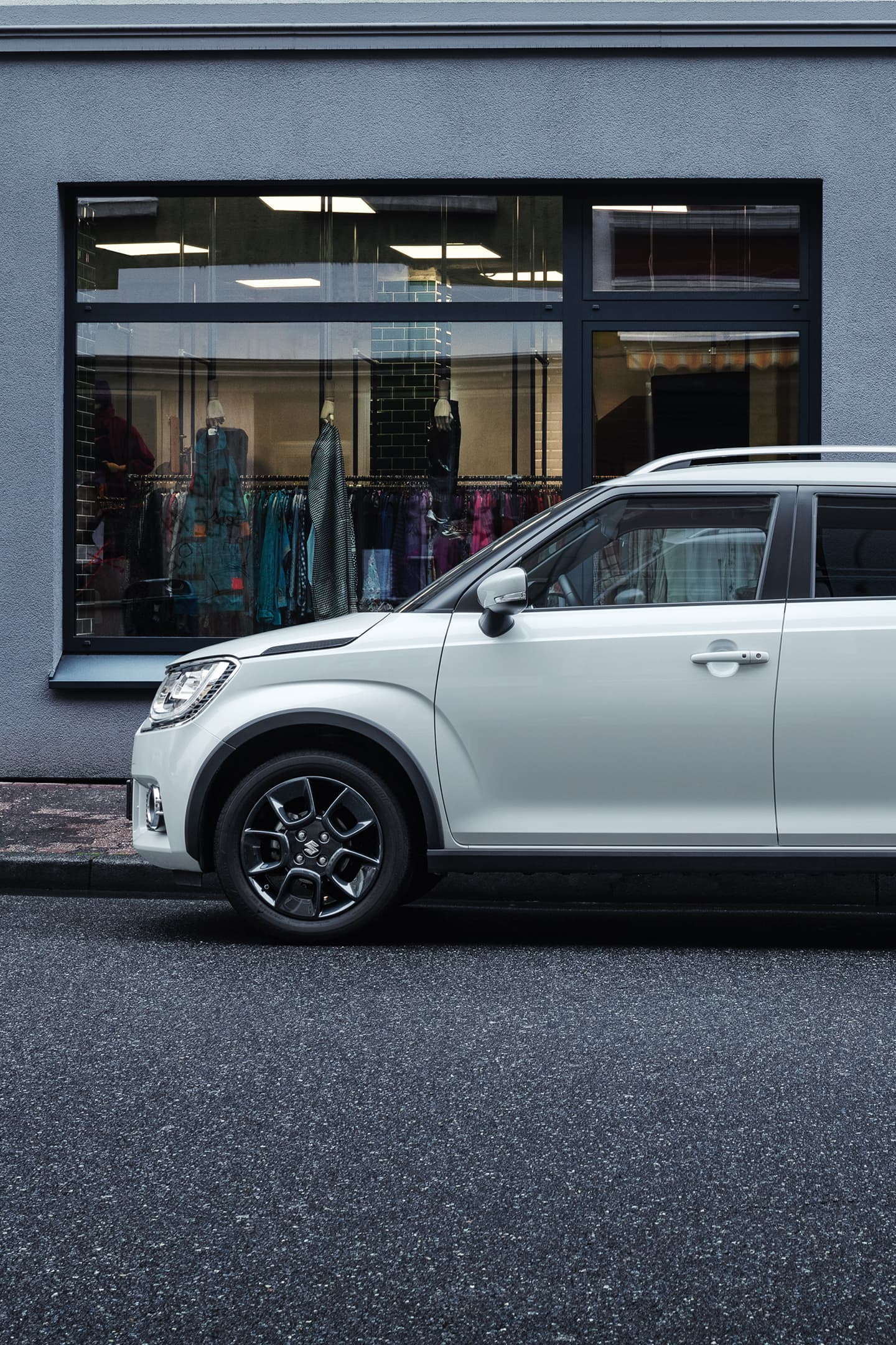 Ignis_1_Pure-White-Pearl-Metallic_Thumbnail.jpg — Suzuki Automobile