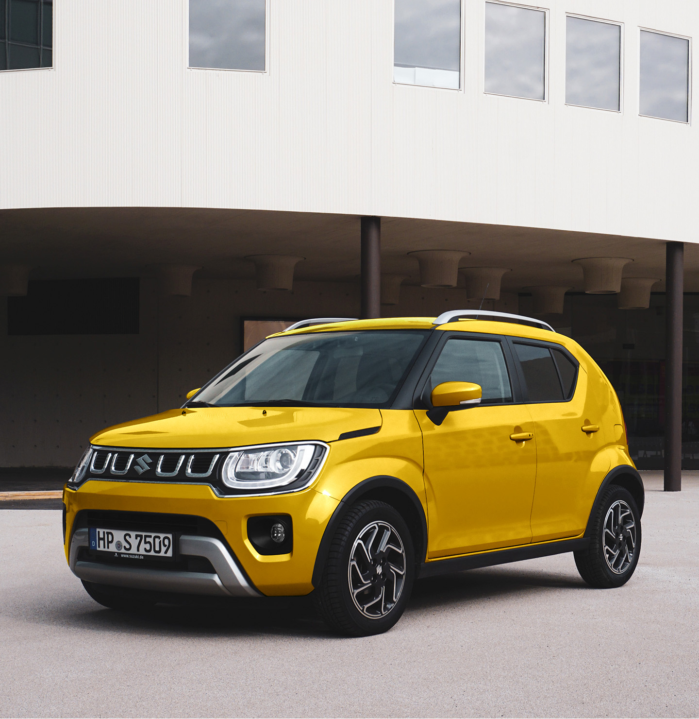 rush-yellow-metallic — Suzuki Automobile